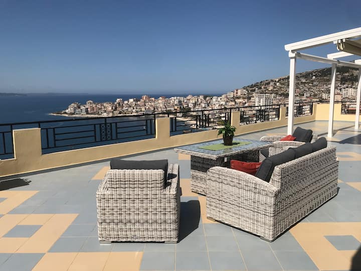 Penthouse Apartment With A Beautiful Sea View - Saranda