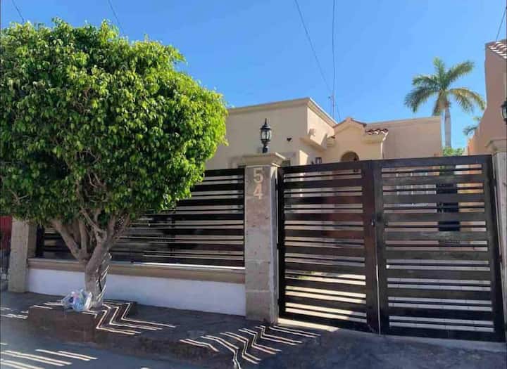 Casa Céntrica, Amueblada, A 10 Min De Playa - Guaymas