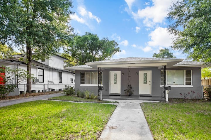 Chateau Boulevard - Tampa, FL