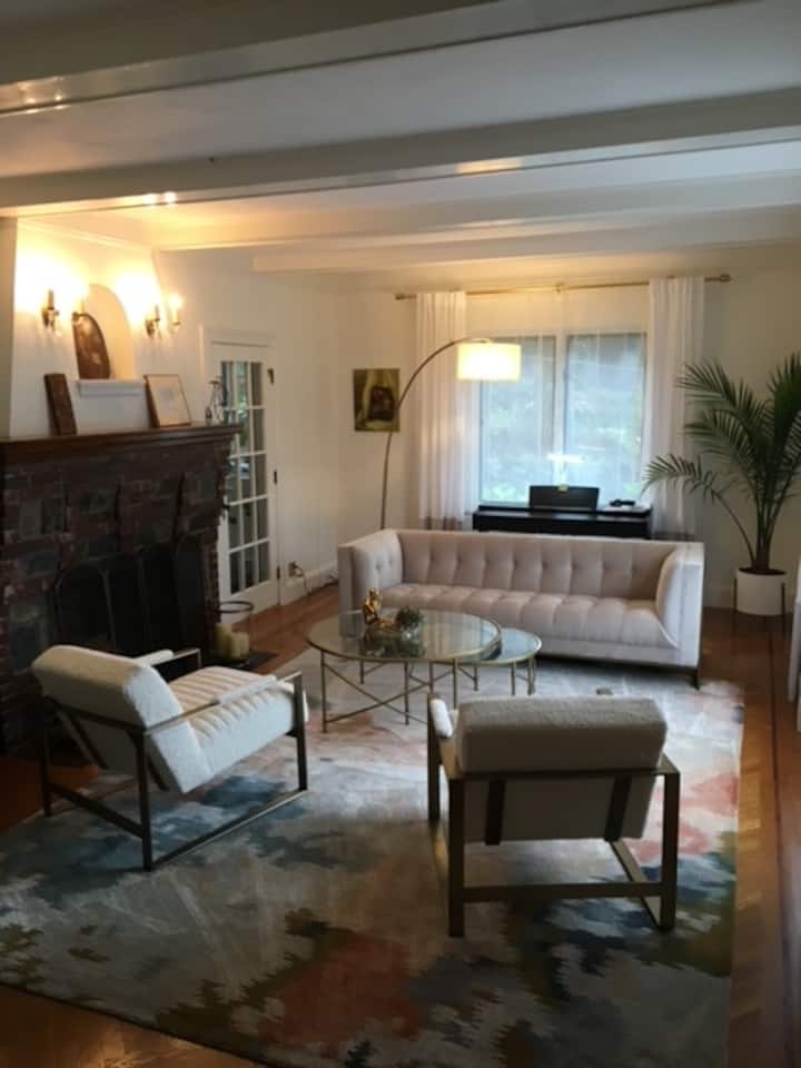 Classic, Yet Updated And Professionally Decorated - Wellesley, MA
