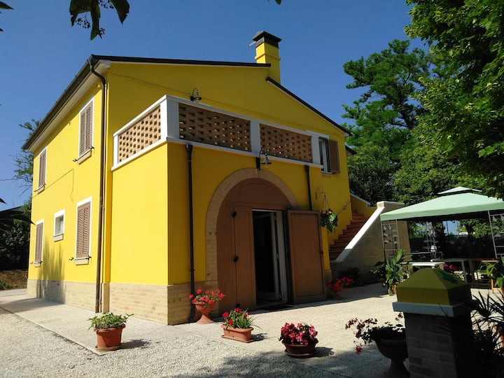 Casa Intera "Edera" Con Corte E Giardino Privato - Civitanova Marche