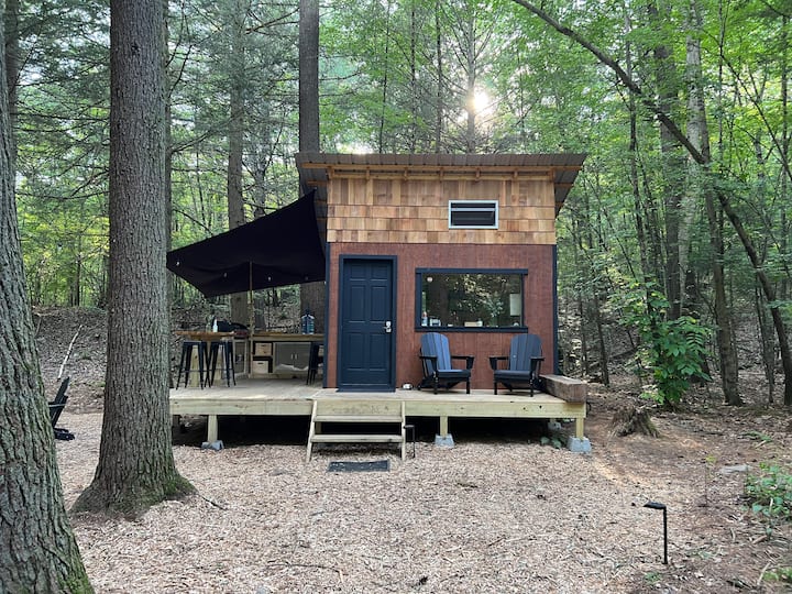 Cabin And Glamping Tent On Stream - 45 Acres - Kerhonkson, NY