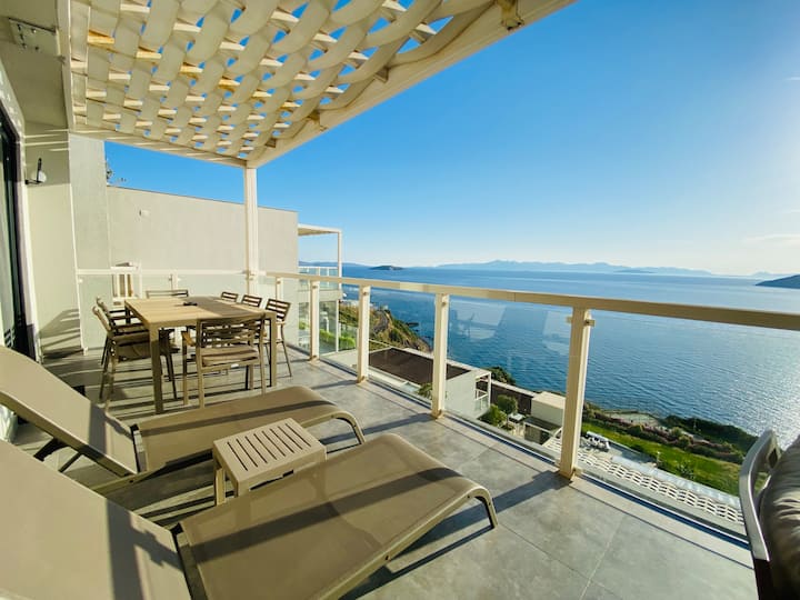 Luxury Resort Home W/ Sea View - 4 Beds + 4 Baths - Turgutreis