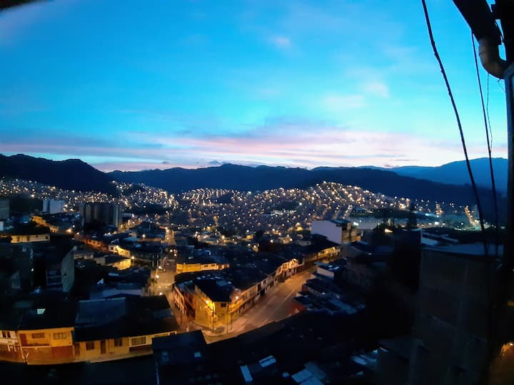 Cálida Hb. Compartida | Barrio La Argentina - Manizales