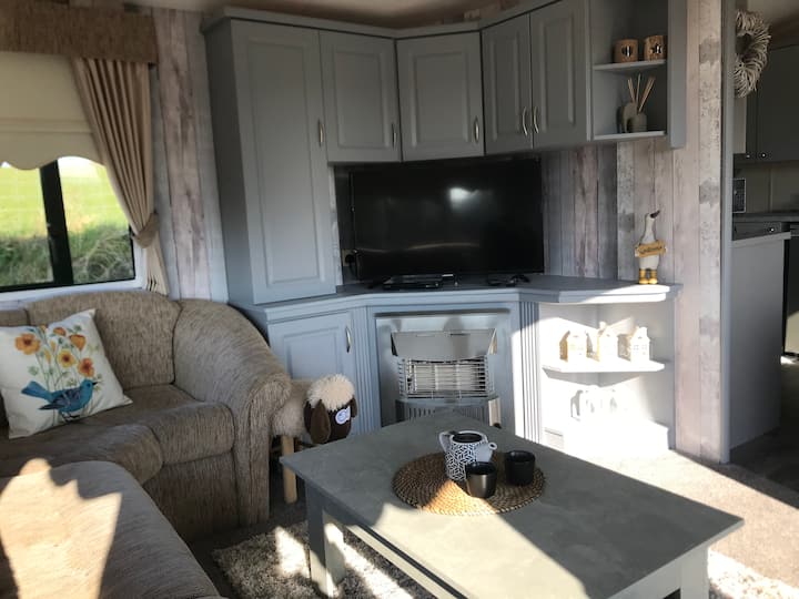 3 Bedroom Spacious Holiday Let,quiet Location - North Wales