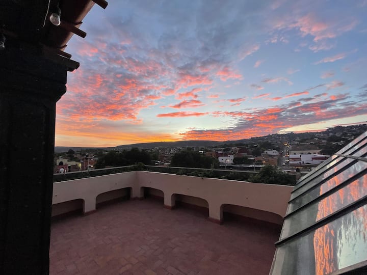 Charming Colonial With Beautiful Views - San Miguel de Allende