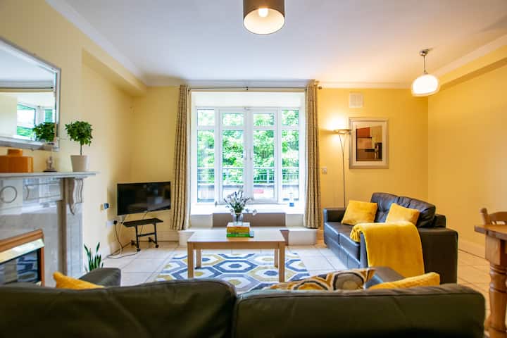 Large Duplex By Shortstays - Galway