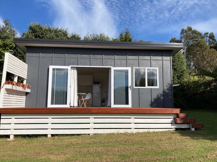 The Cabin - Raglan