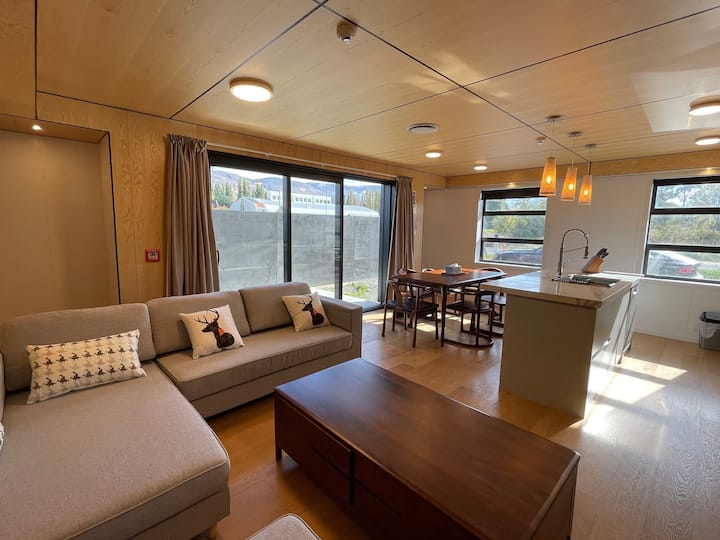 Sunny Stay 3 Bedroom  Apartment - Cromwell