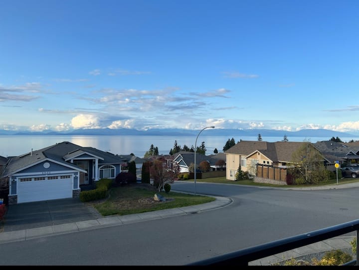Beautiful Oceanview Home In North Nanaimo - Nanaimo