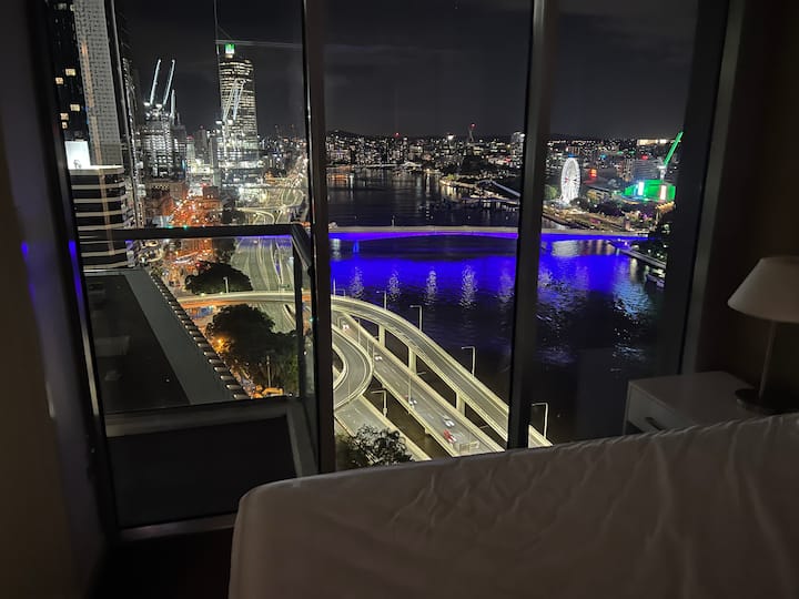 City Living - Brisbane River-view 2 Bedroom Apt. - Salisbury