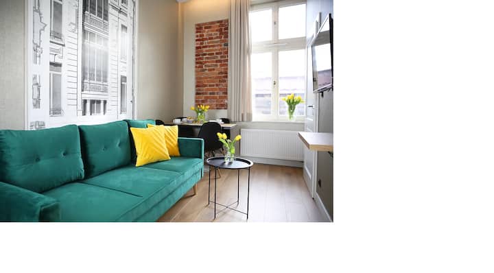 Green 1-bedroom Apartment In The Center - Krakow