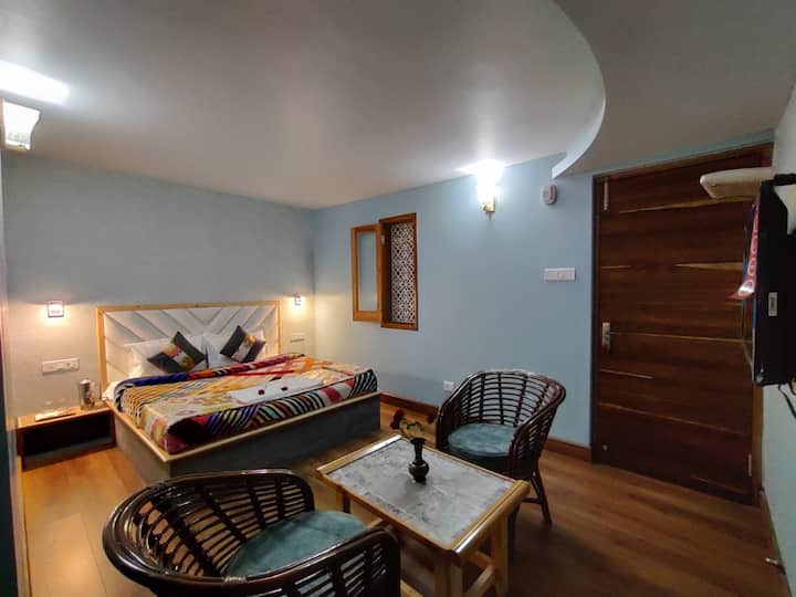 Premium 1 Br Shikhar Homestay 1 Min To Mall Road - Shimla