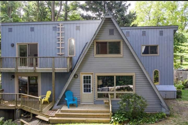 Ryerse's Radiant Retreat - Port Dover Beach