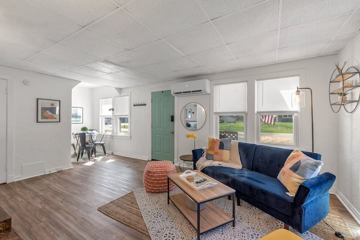 ★ Sylvania Area Cute 1 Story Home + Guesthouse! ★ - Toledo, OH