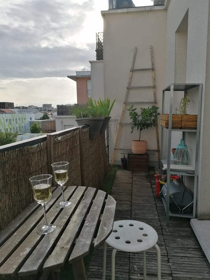 Grand Appartement à Une Station De Métro De Paris - Saint-Denis, France