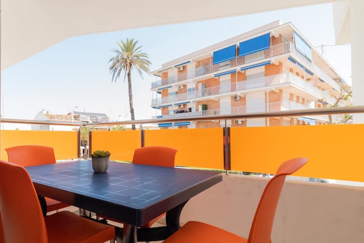La Isla A 40 Metros Del Mar - Oliva