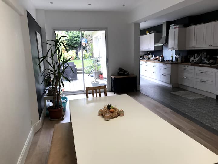 Agréable Maison De Ville Avec Jardin - Lomme