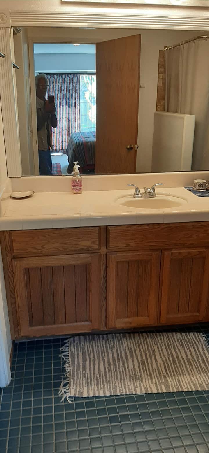 Rainbow Room/tyler Ct - Santa Cruz, CA