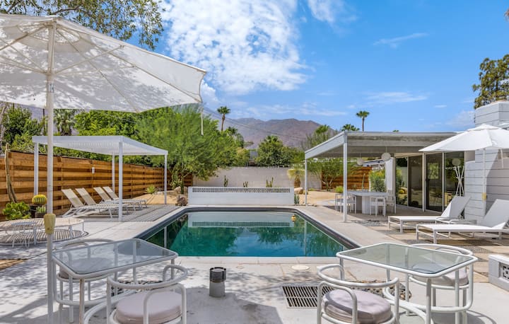 Casa Gia: High End Style In Palm Springs - Palm Springs, CA
