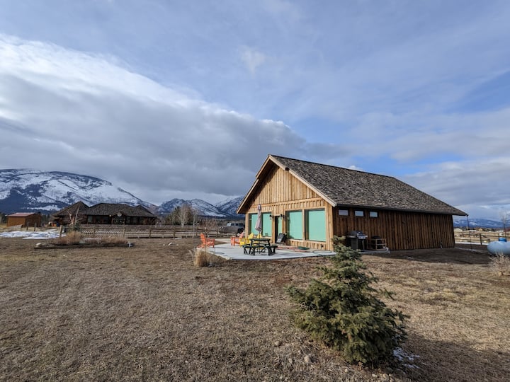 Abc Acres' Range View Cabin - A Montana Farm Stay! - Hamilton, MT