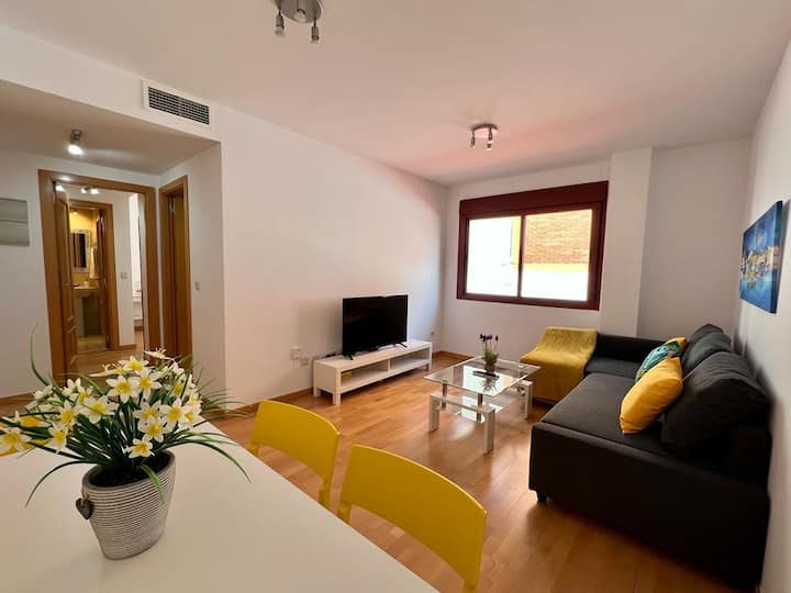 Yelow Sanse Apartment - Tres Cantos