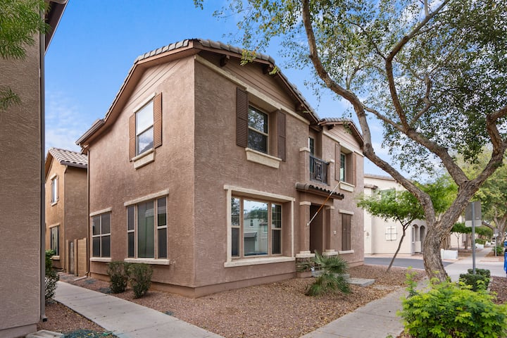 Gilbert Retreat, Fast Wifi, Family & Pet Friendly - Gilbert, AZ