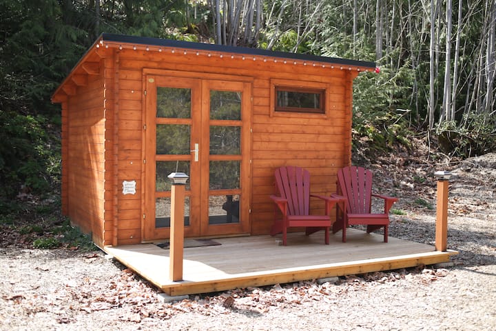 Glamping Cabin Near Cowichan River - Dogwood - Duncan