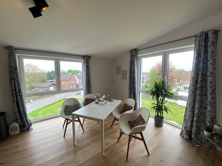 Schöne Penthouse Wohnung 
Mit Xxl Dachterrasse - Jülich