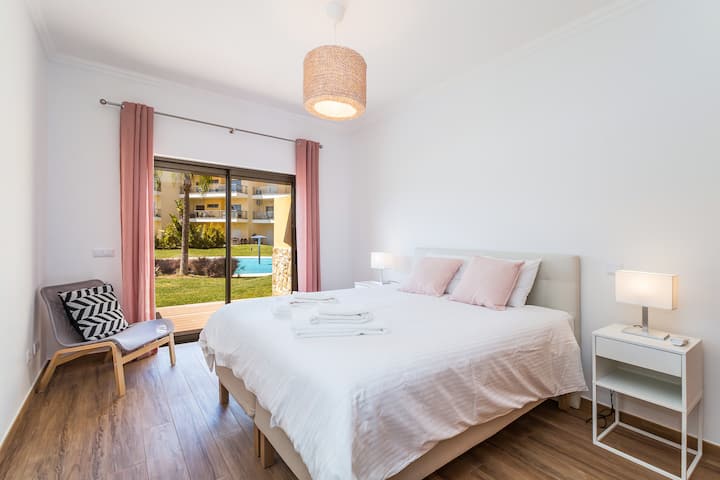 Superbe Appartement 2 Chambres Proche Marina - Albufeira