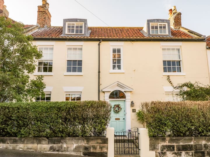 Stewart House - Grade Ii Listed Georgian Townhouse - Whitby