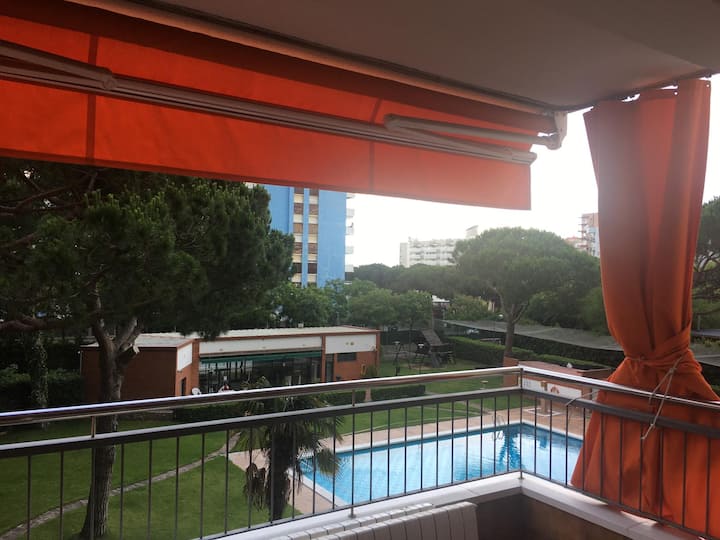 Apartamento En Los Pinos (Blanes) Con Piscina - Blanes