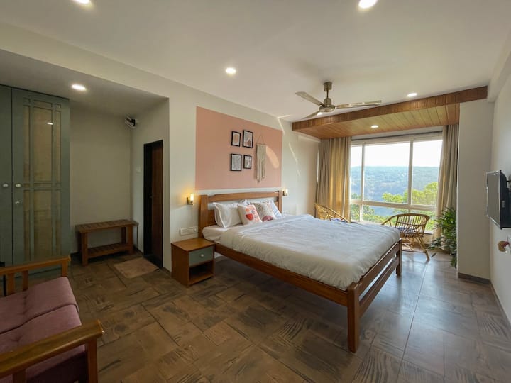 Meliora Retreat - Super Deluxe Room - Mahabaleshwar