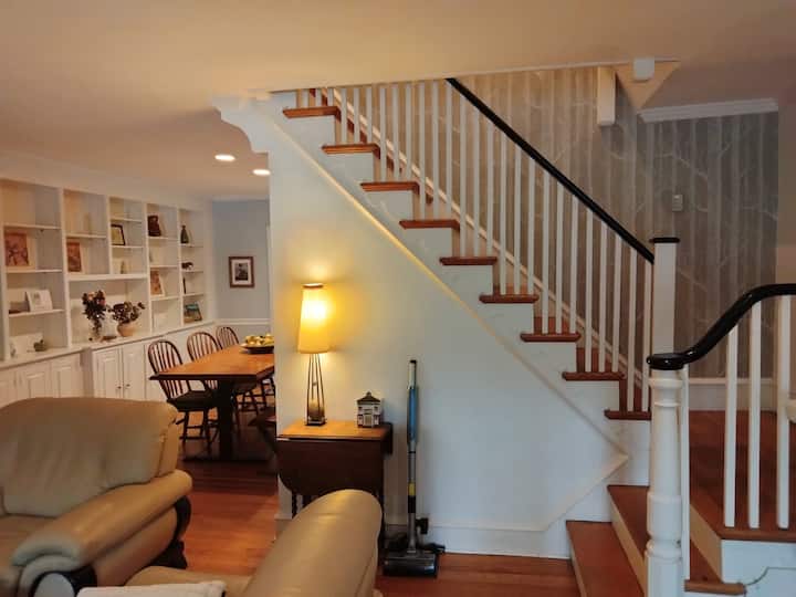 Elegant Home In Historic Philadelphia Neighborhood - Philadelphia, PA