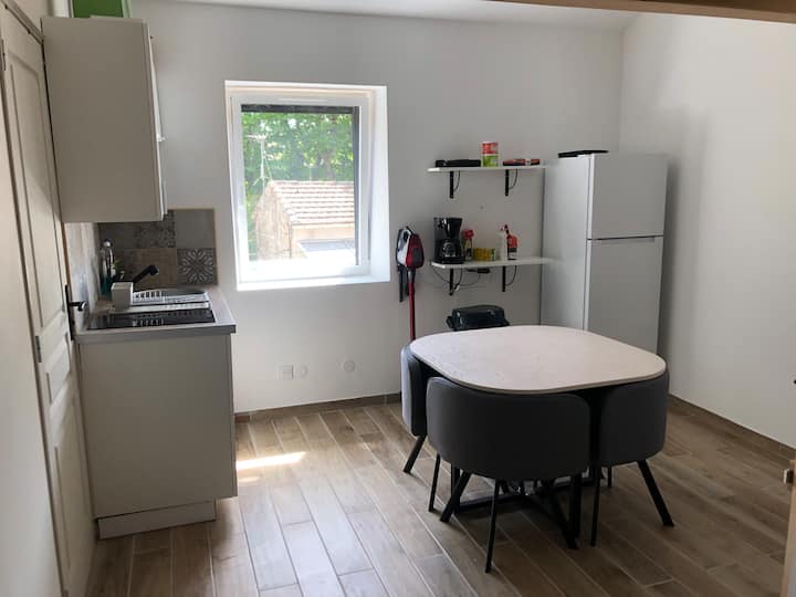 Petit Studio Fonctionnel Au Coeur De Saint-rémy - Les Baux-de-Provence
