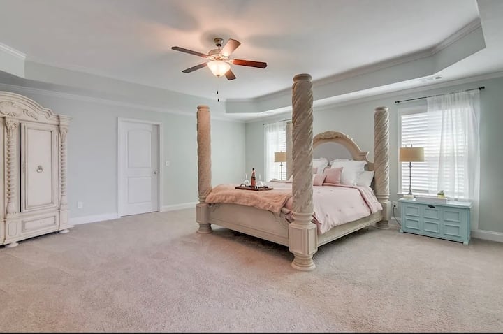 5 Beds, 4 Full Baths. - Harlem, GA