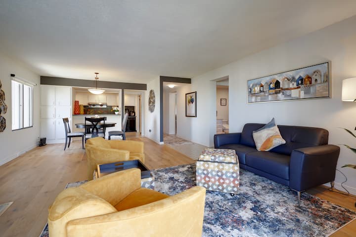 This Is Downtown Portland. 14th Floor 2 Bdr/2 Bath - Portland