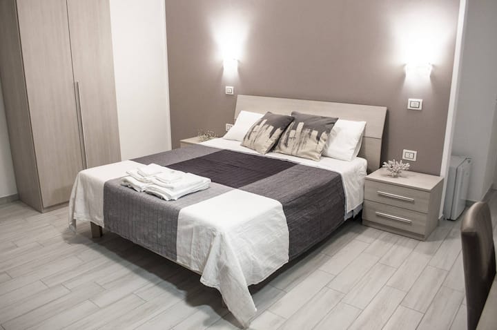 Camera Vicino Al Mare In Centro - B&b Dafne - Agropoli