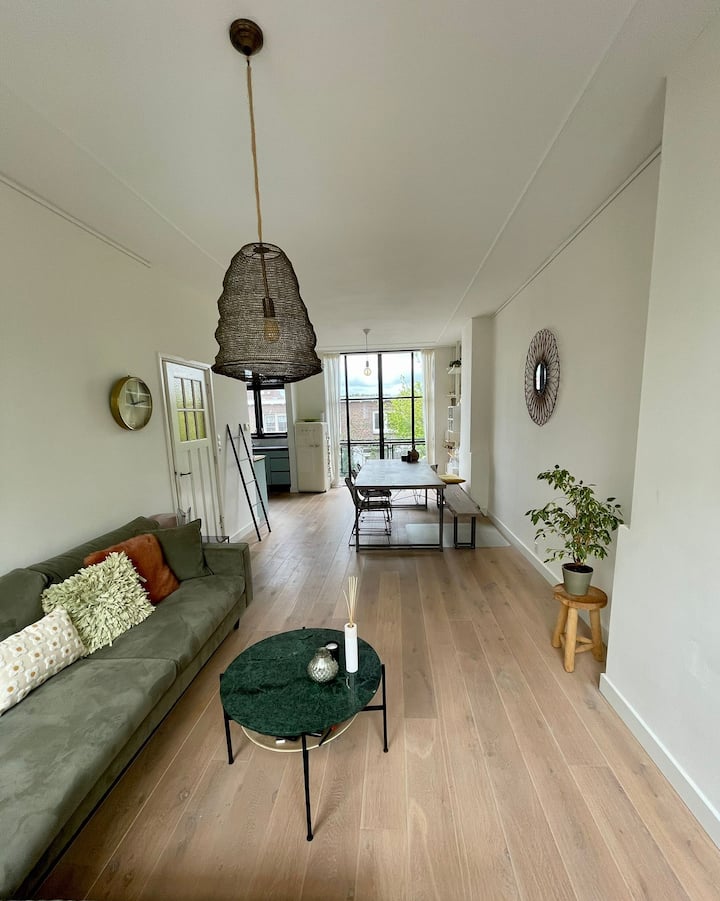 Sfeervolle Woning, Zonnig Balkon In Centrum Delft. - Delft