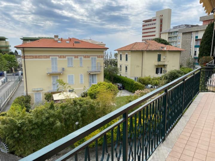 Appartamento Soleggiato Con Giardino - Chiavari