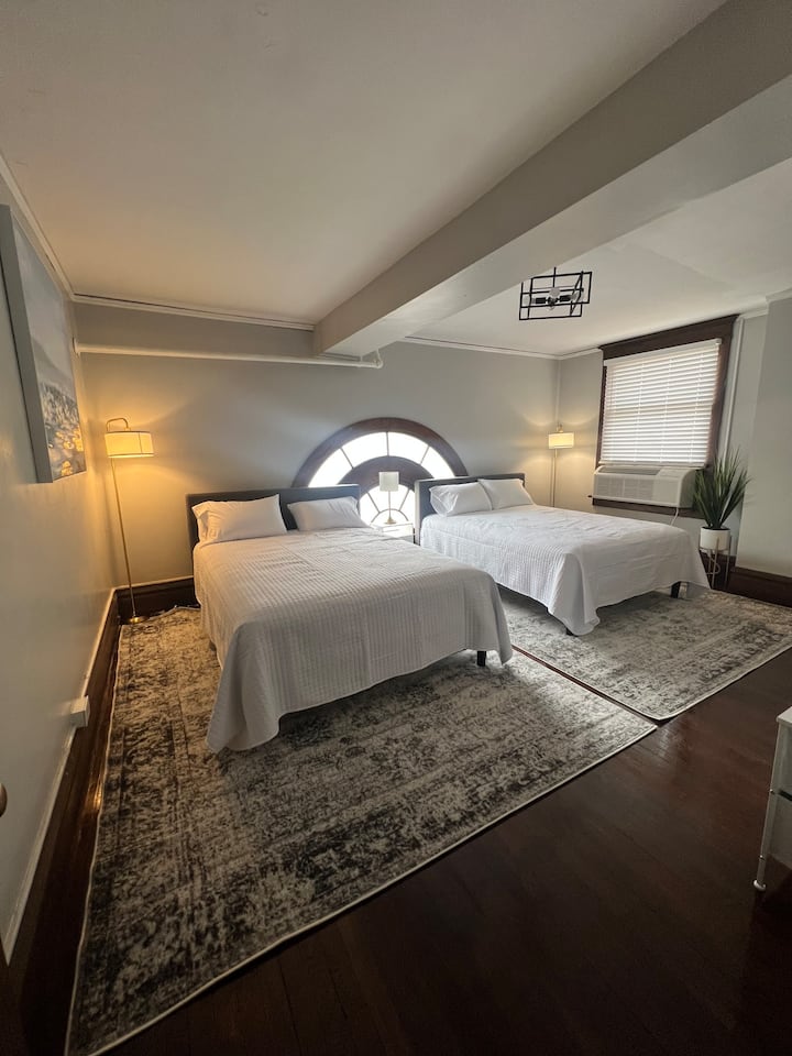 Apartment In The Heart Of Downtown - Morgantown, WV