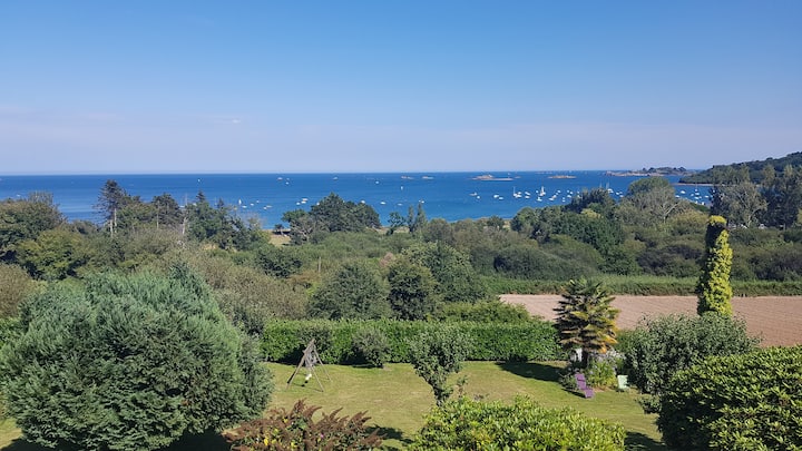 Maison Chaleureuse, Magnifique Vue Mer - Île-de-Bréhat
