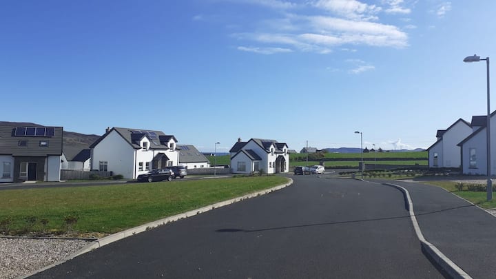 Cosy 3 Bed Holiday Home In Dunfanaghy Village - Dunfanaghy