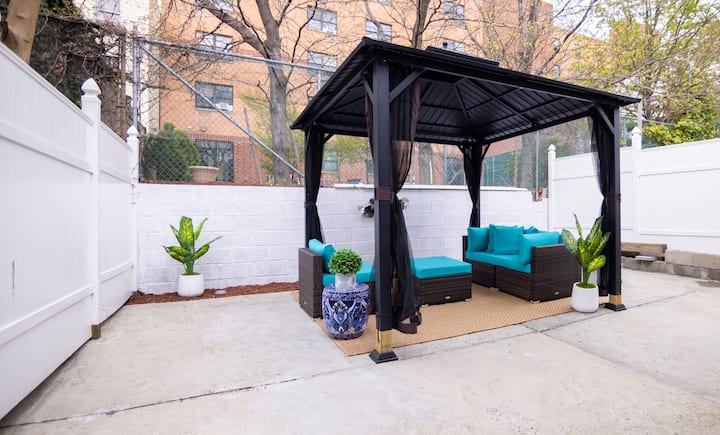 Lovely 1 Bedroom Apt With Patio By Yankee Stadium - Bronx, NY