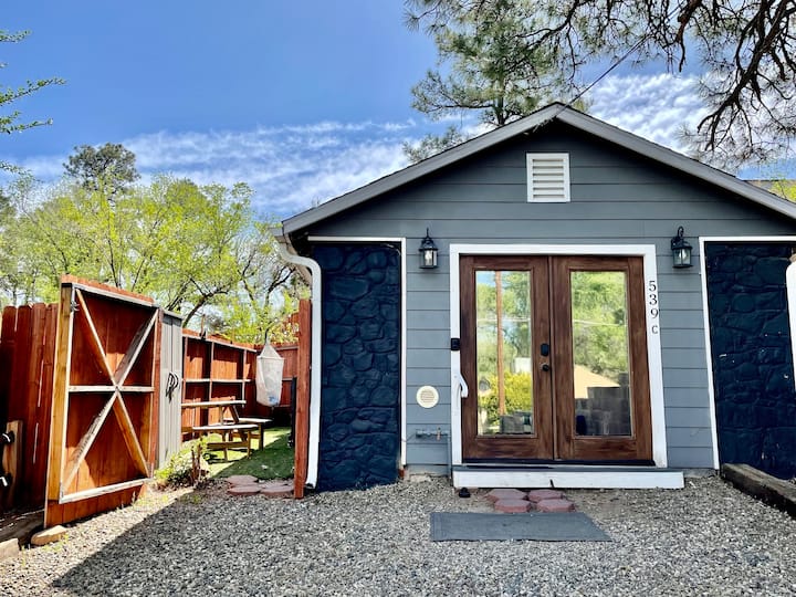 The Modern Blue - Walk To Downtown Prescott! - Prescott, AZ