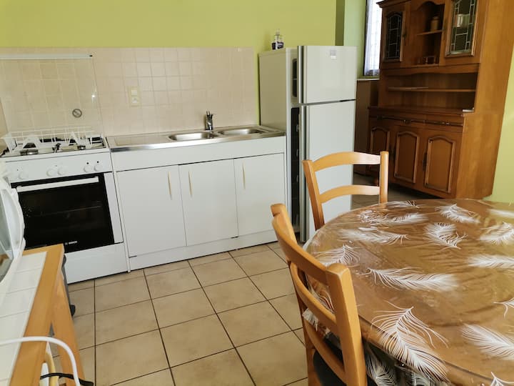 Faverges, Appartement Sympa Entre Lac Et Montagnes - Faverges