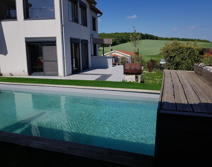 Villa Avec Piscine Dans Le Pilat - IBIS Lyon Sud Chasse Sur Rhône
