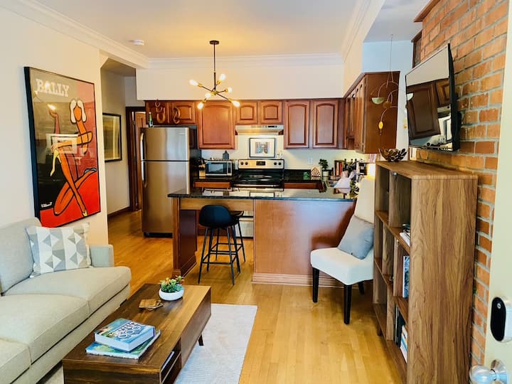 Lovely Brownstone In Short North Area! - Columbus, OH