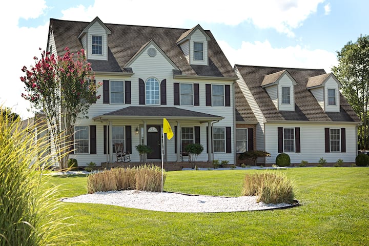 Spacious 5 Bedroom W Game Room, Theatre, And Sauna - Salisbury, MD