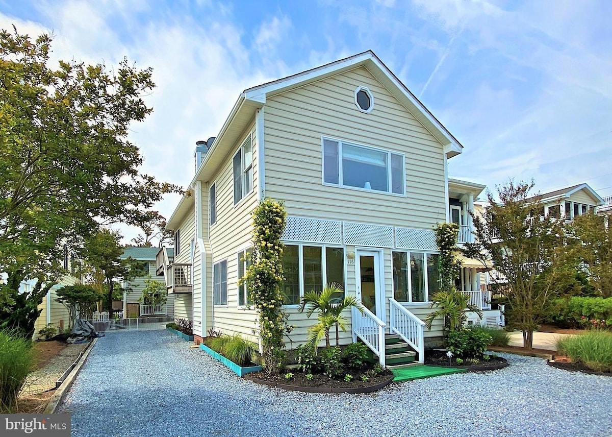 Oceanblock 4 chambres/4 salles de bain, cour, douche extérieure ...